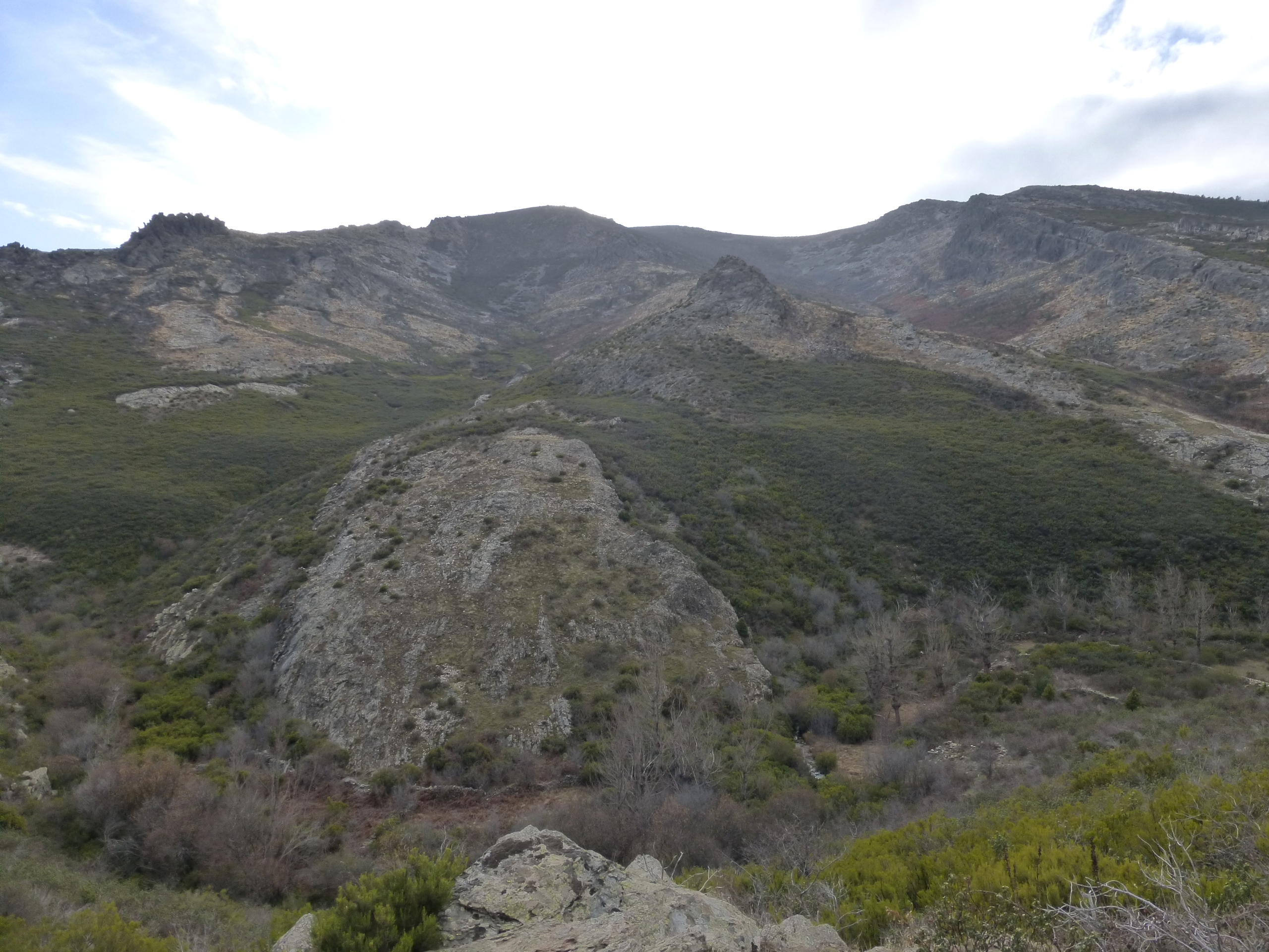 Mendikat → Sierra del Alto Rey desde Prádena de Atienza → La ladera ...